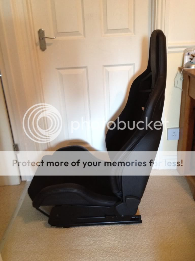 R56 JCW Recaro Drivers Seat Heated / Side Airbag / Runners | MiniTorque.com